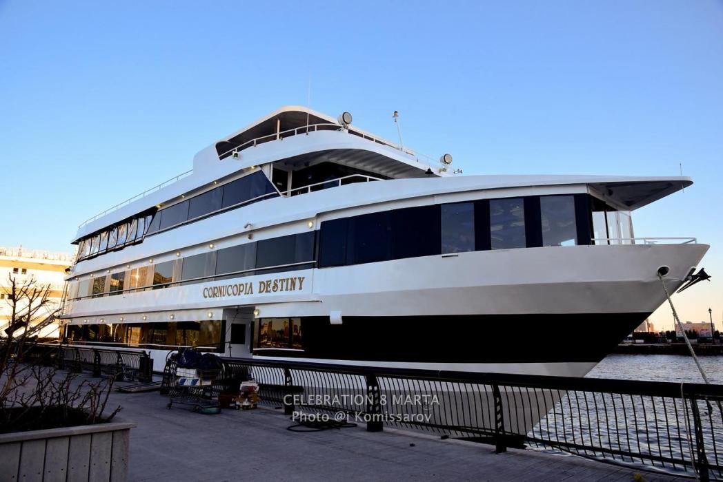 Cruise Line Company-Cruises Out Of New York & New Jersey